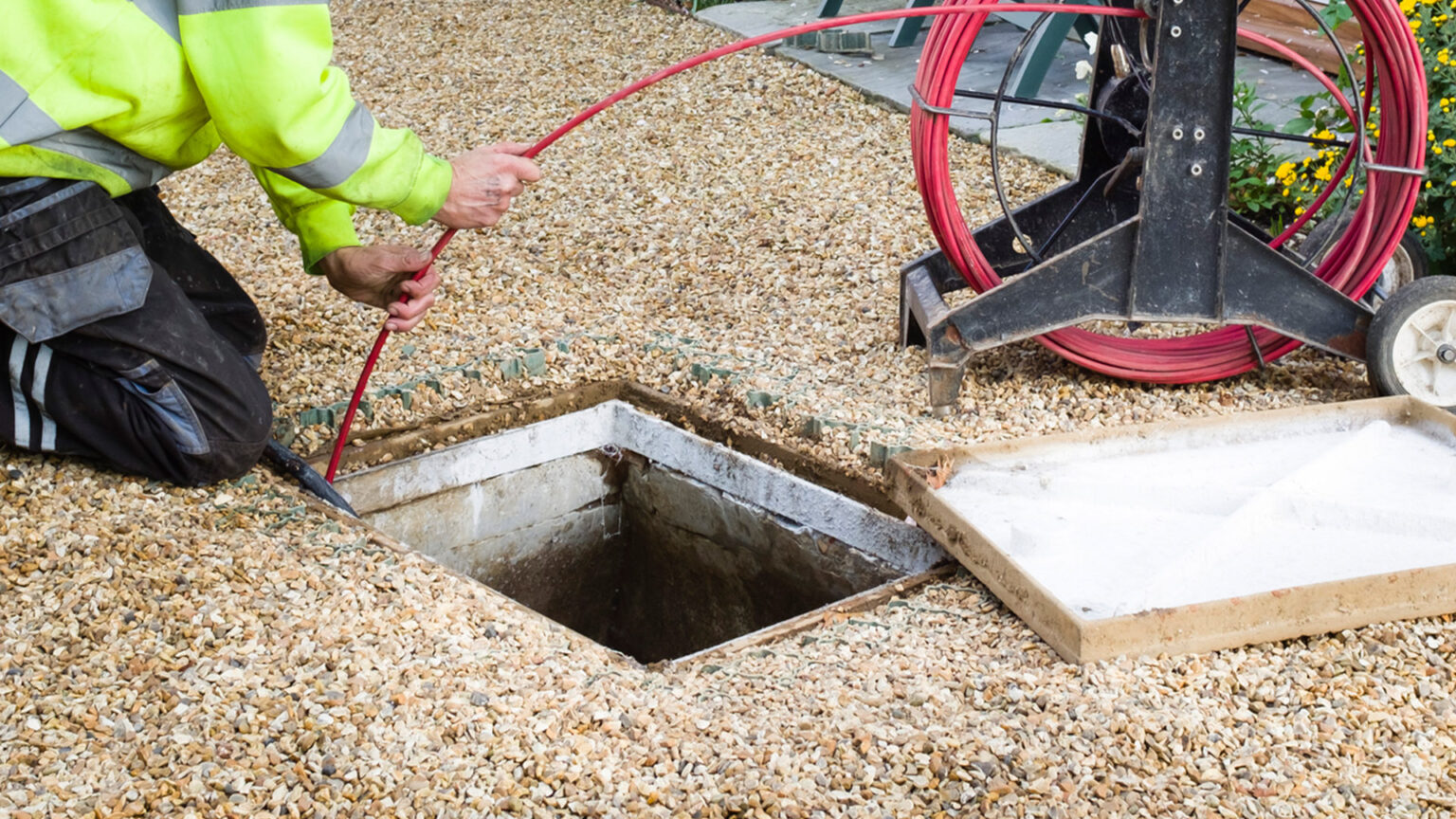 Drainage Services London | Drain Unblocking | Plumb London